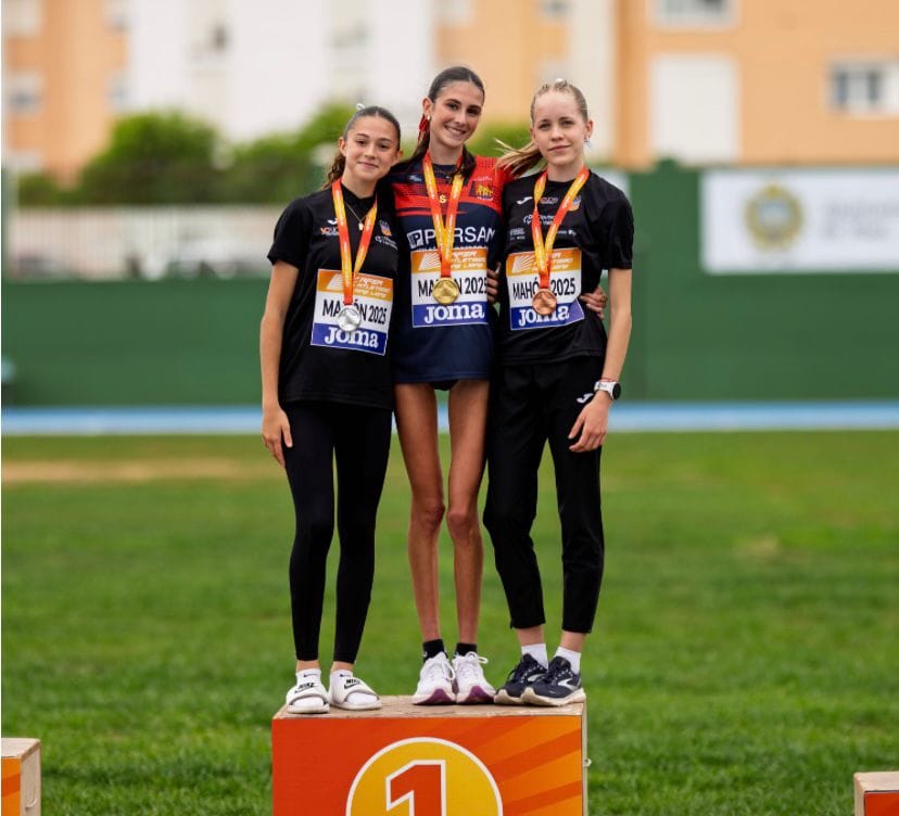 AMANDA ROMÁN Y ELENA TORRES DESTACAN EN EL NACIONAL DE MAHÓN – FAA